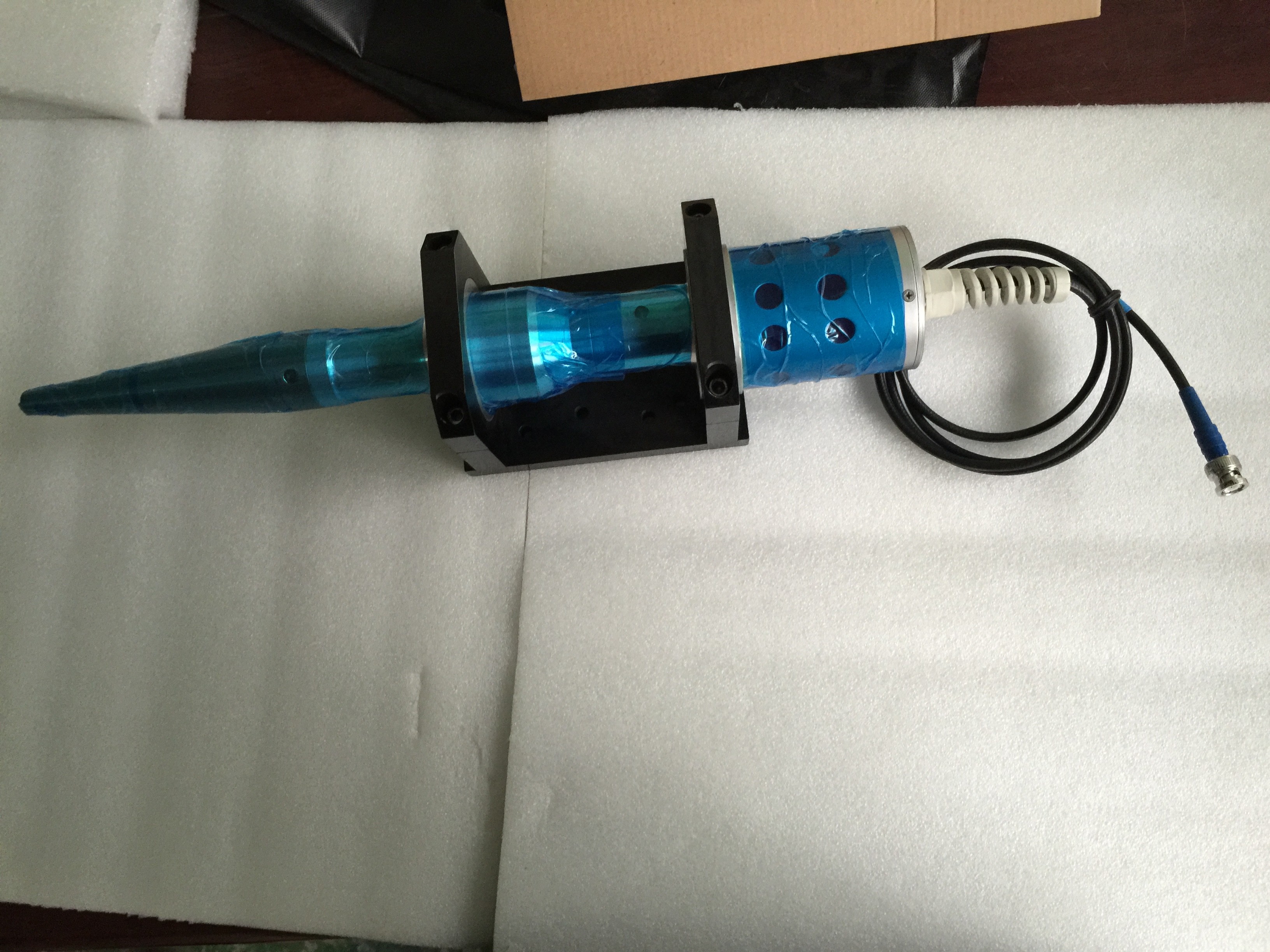 20khz High Power Ulrtasonic Cutter for Composite Materials Cutting with ...